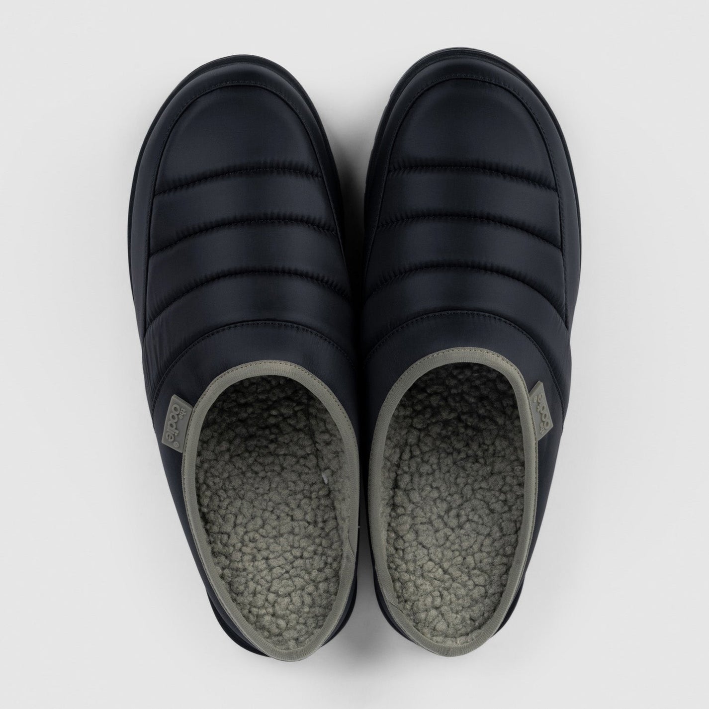 Black Puffer Slip On – The Oodie