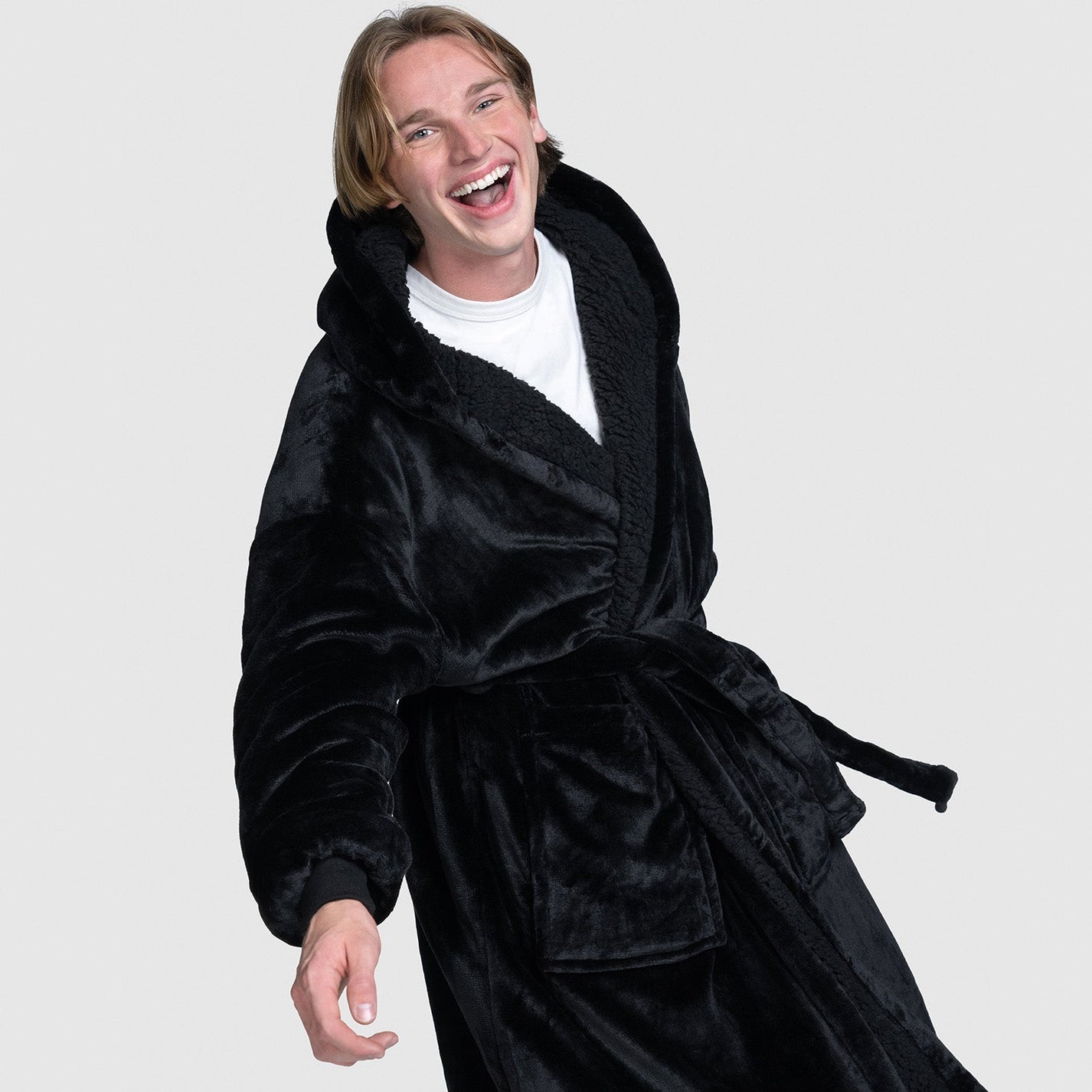 All Black Dressing Gown – The Oodie