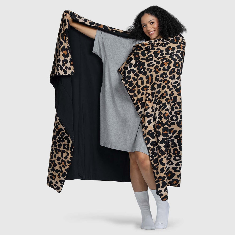Leopard Print Cooling Blanket – The Oodie