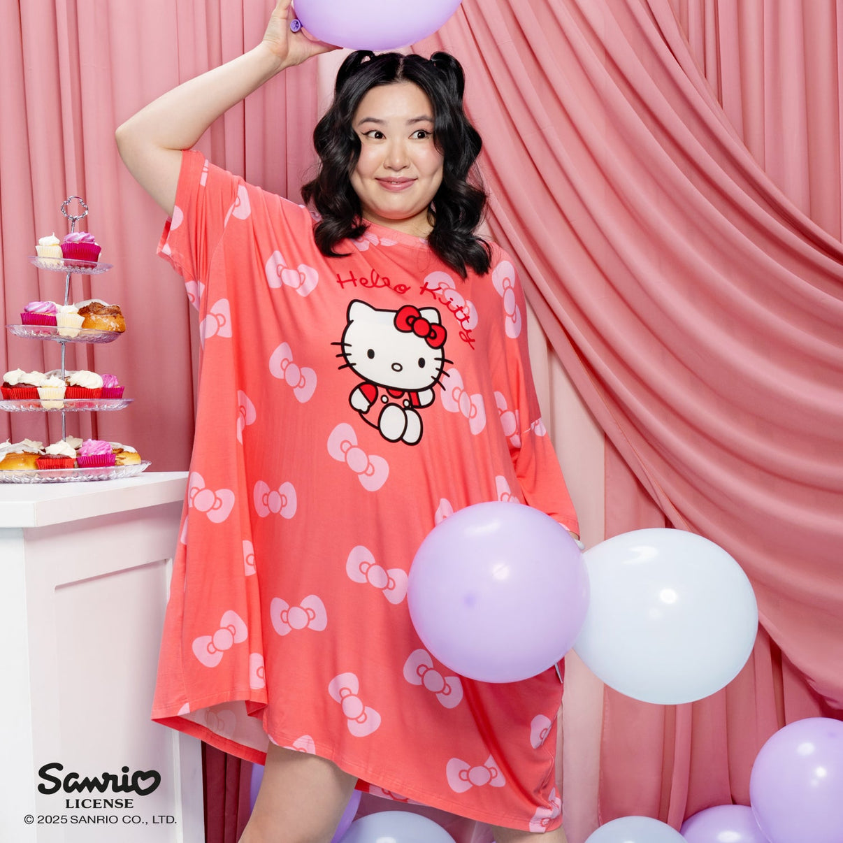 Hello Kitty Bow Sleep Tee Licensed – The Oodie