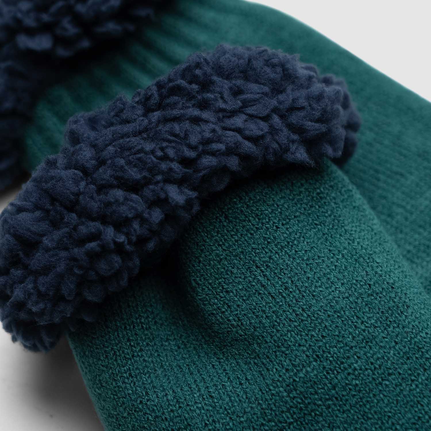 Moss Green Sherpa Socks – The Oodie