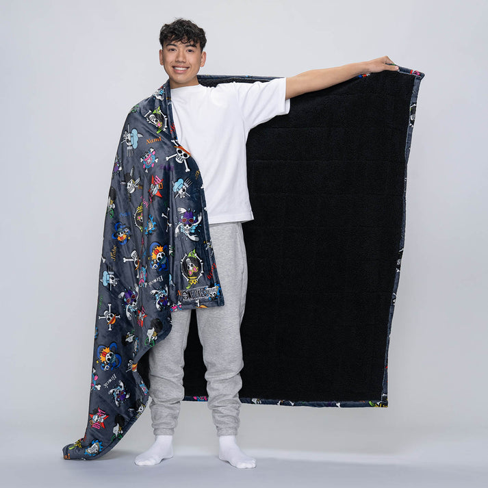 One Piece Group Sherpa Blanket Licensed – The Oodie