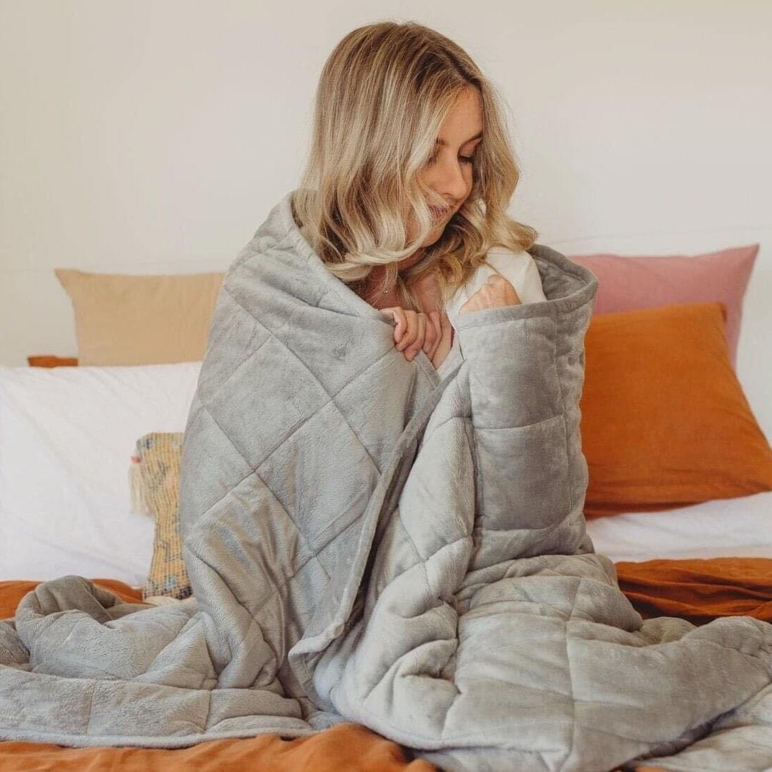 Grey Weighted Blanket – The Oodie