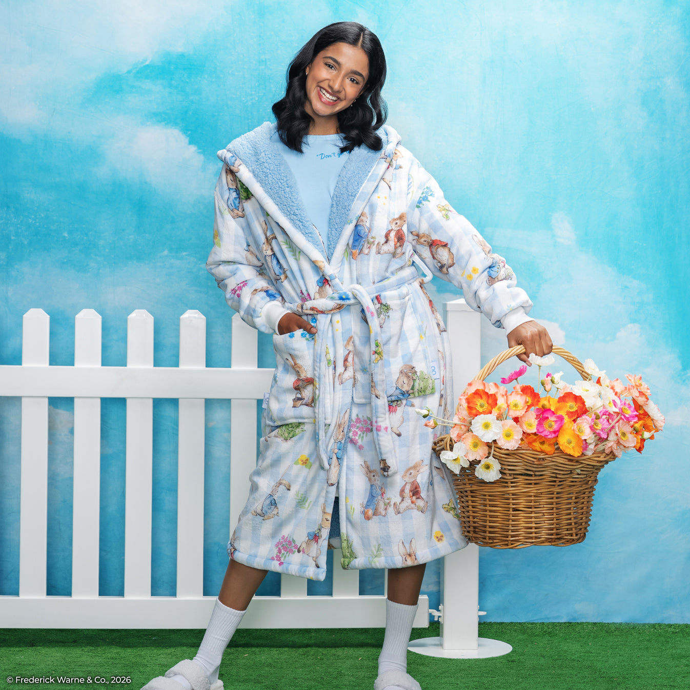 Peter Rabbit Sherpa Dressing Gown Licensed – The Oodie
